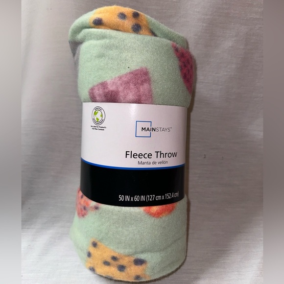 Mainstays | Bedding | Brand New Fleece Coffee Cups Throw Blanket 5 X 60 ...